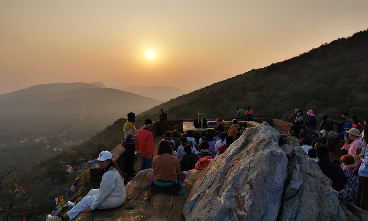 王舍城 Rajgir 靈鷲山 Gridhakuta Hill│北印度佛陀八大聖地-吉樂旅遊